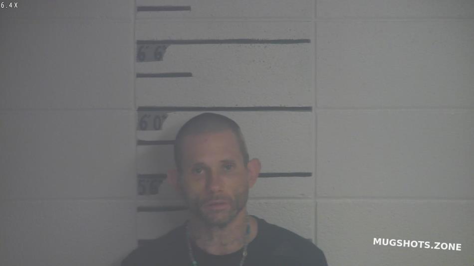 GILES COREY A 06/20/2022 - Adair County Mugshots Zone