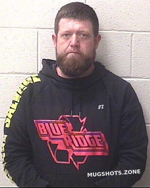 DAVIS ERIC SHAWN 02/28/2022 - Alexander County Mugshots Zone