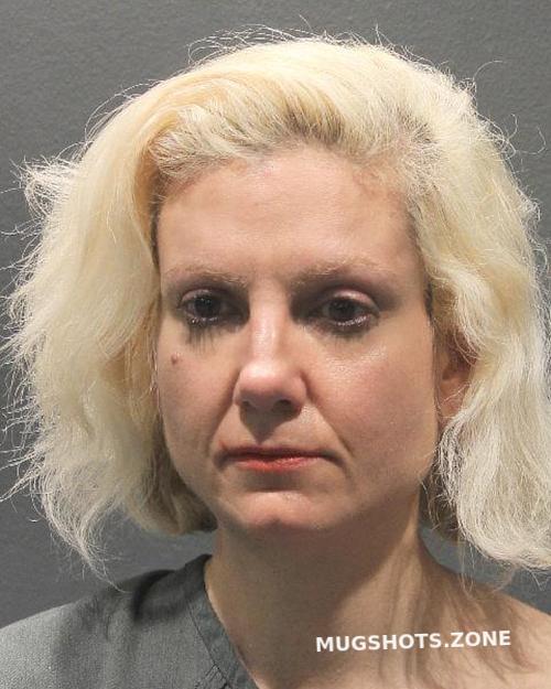 BUSIK SANDRA DIANA 09/28/2022 - Arlington County Mugshots Zone