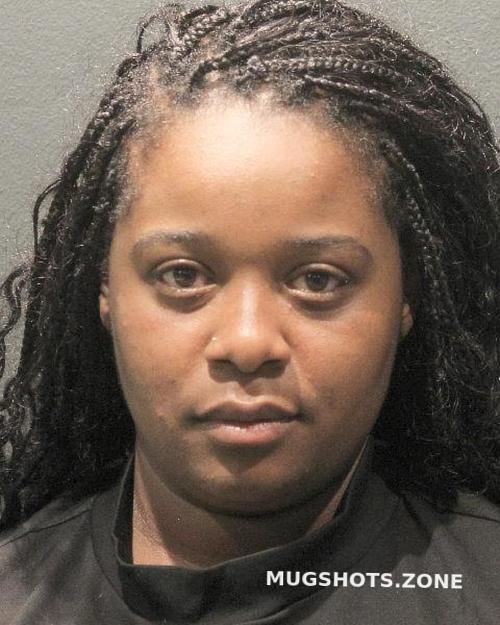 MOORE ANTOINETTE RENAE 10/06/2024 - Arlington County Mugshots Zone MOORE ANTOINETTE RENAE 10/06/2024 - Arlington County Mugshots Zone