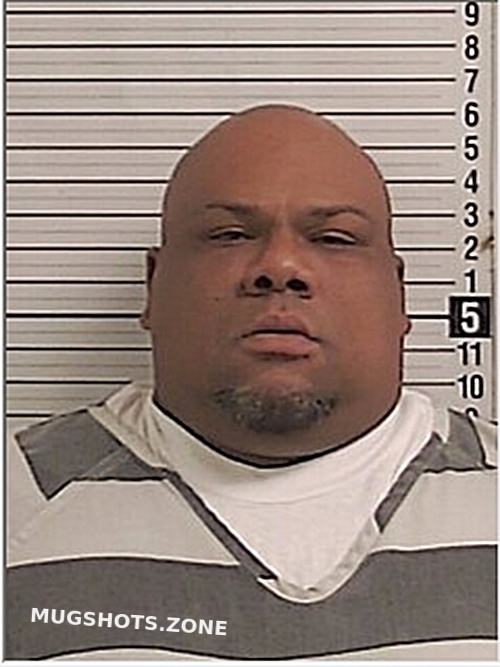 ROMAN-RIVERA OSVALDO JUNIOR 10/27/2025 - Bay County Mugshots Zone