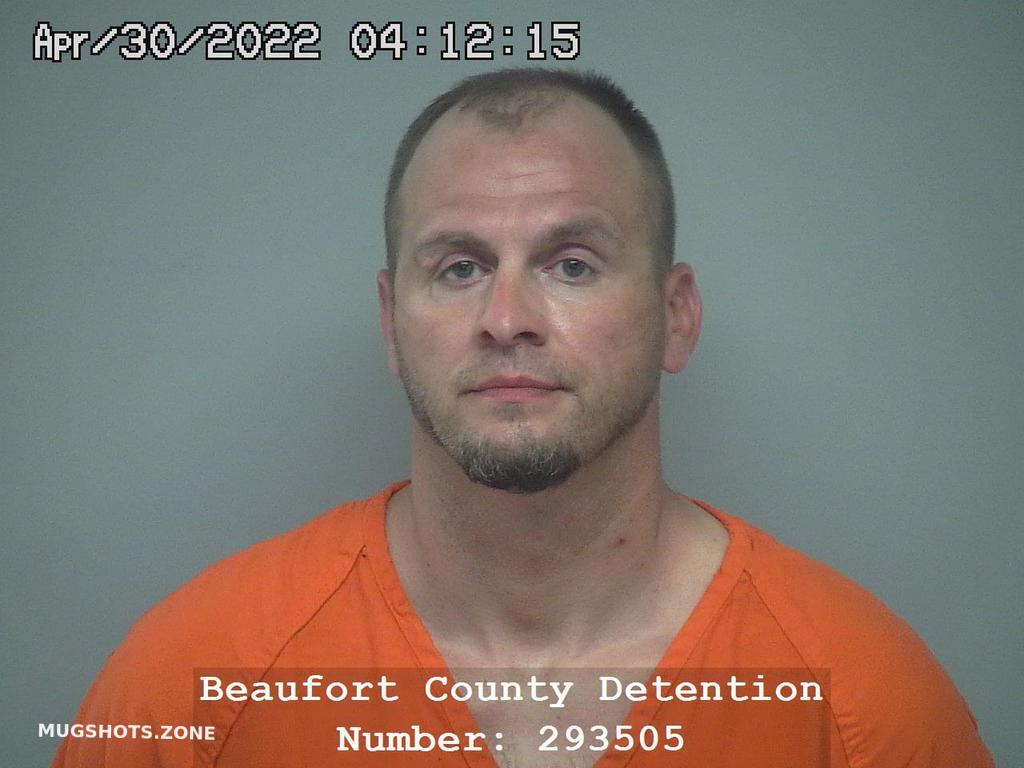 JOSHUA ADAM HAMPTON 04/30/2022 - Beaufort County Mugshots Zone