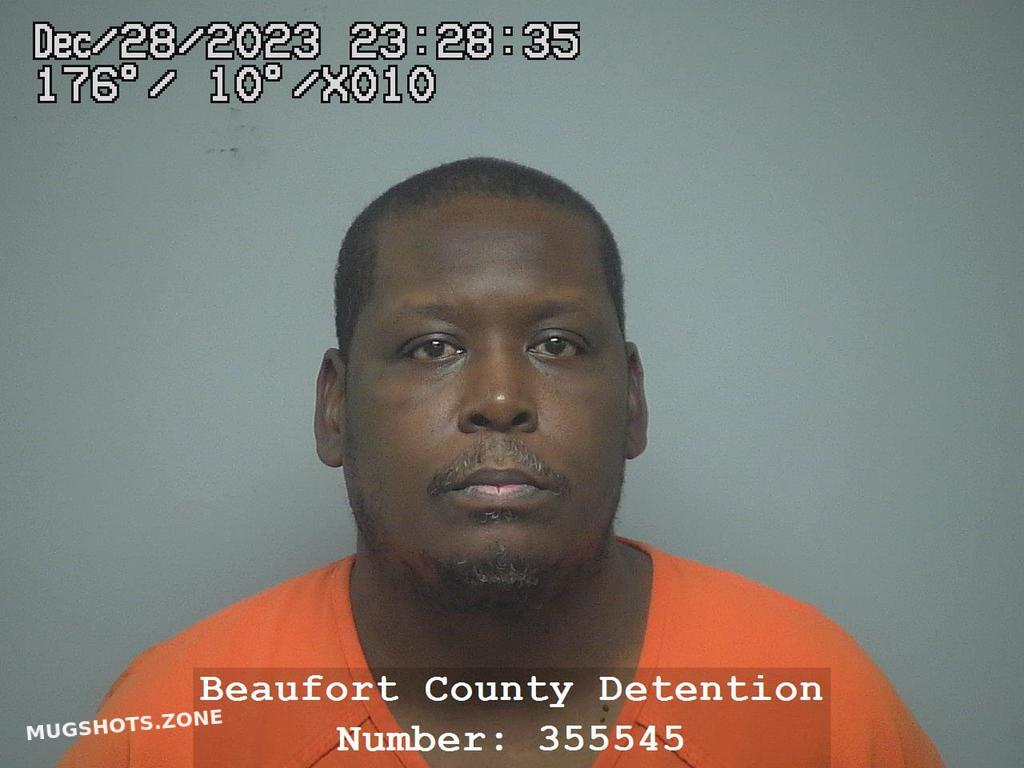 Etoine J Young 12 28 2023 Beaufort County Mugshots Zone