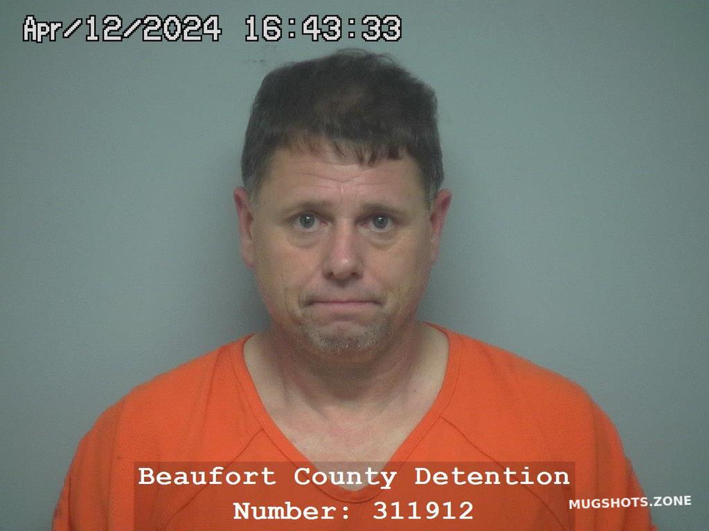MICHAEL DAVID DAY JR 04/12/2024 - Beaufort County Mugshots Zone