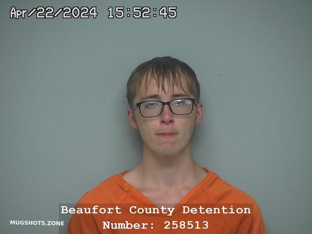 ELIJAH DEREK ALAN SMOAK 04/22/2024 - Beaufort County Mugshots Zone