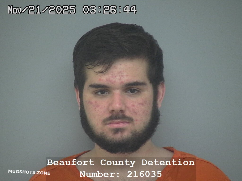 LUCAS GONZALEZ 11/21/2025 - Beaufort County Mugshots Zone