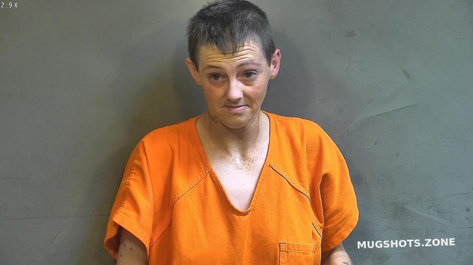 WHITEAKER ASHLEY RENAE 10/01/2022 - Boone County Mugshots Zone