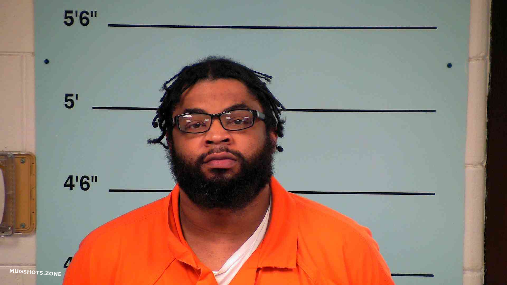 RAGLAND ALONZO 04/30/2024 - Bourbon County Mugshots Zone