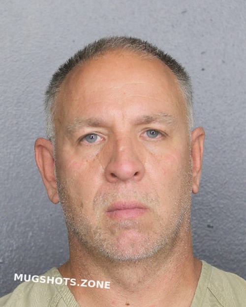 VETTORAZZI CHAD RICHARD 04/19/2021 - Broward County Mugshots Zone