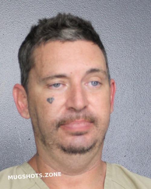 MACDONALD CAMERON EDWARD 05/07/2021 - Broward County Mugshots Zone