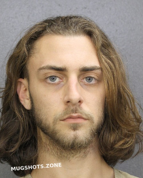 LUCAS DEVON A 05/21/2021 - Broward County Mugshots Zone