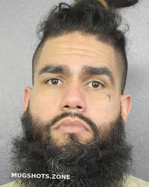 PRIETO BRYAN 05/25/2021 - Broward County Mugshots Zone