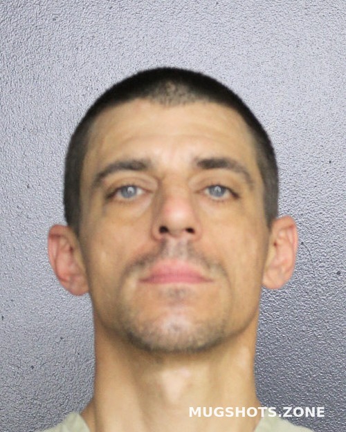 CRUMB MICHAEL DEAN 06/22/2021 - Broward County Mugshots Zone
