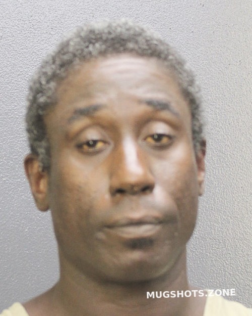 PLUMMER CHRISTOPHER ALEXANDER 07/30/2021 - Broward County Mugshots Zone