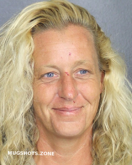 SAXON ELIZABETH CATHERINE 08/24/2021 - Broward County Mugshots Zone