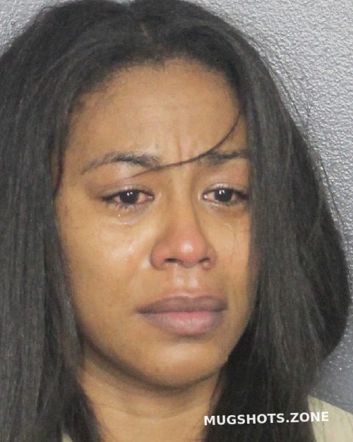 DEL VILLAR ANA 09/27/2021 - Broward County Mugshots Zone