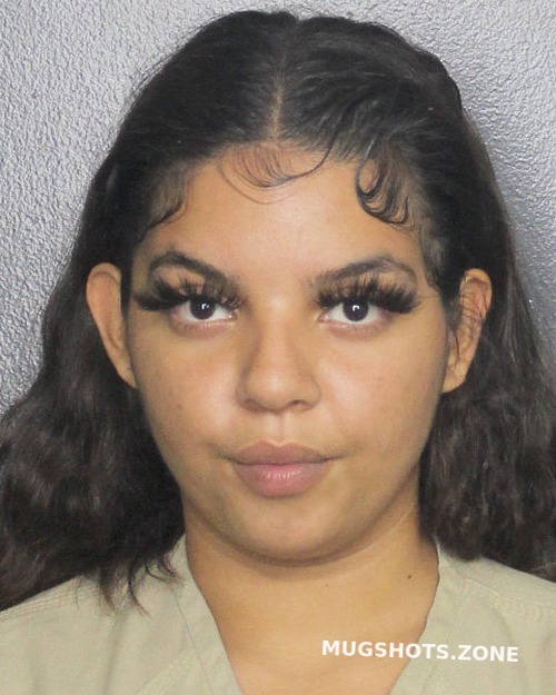 DELMIRO ANA FABIELEN GOIANA 10/03/2021 - Broward County Mugshots Zone