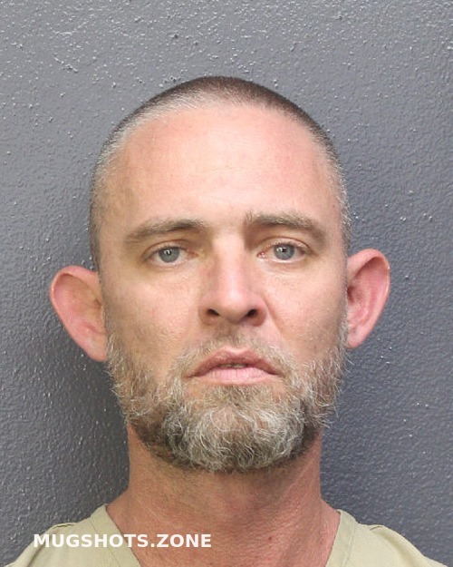 HOWELL DANIEL BRIAN 10/19/2021 - Broward County Mugshots Zone