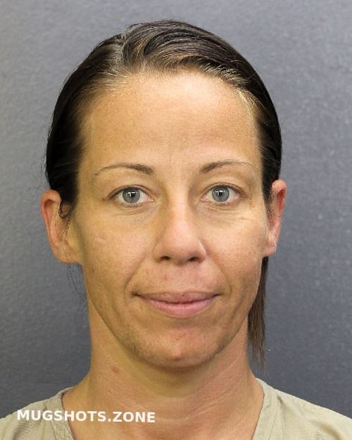 DOYLE CHELSEA 10/27/2021 - Broward County Mugshots Zone