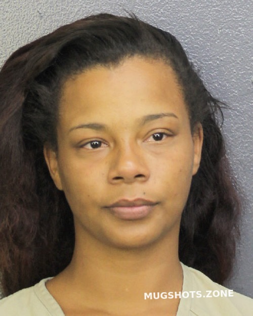 DILLARD CHELSEA 11/03/2021 - Broward County Mugshots Zone