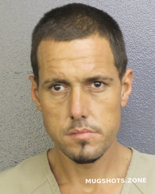 DELAROSA RENE BRANDON 11/09/2021 - Broward County Mugshots Zone