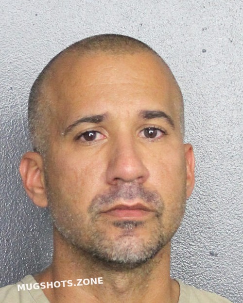 QUINTERO RICHARD 11/11/2021 - Broward County Mugshots Zone