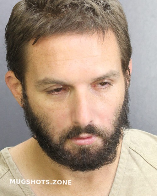 TOURIN DEAN ANDREW 11/12/2021 - Broward County Mugshots Zone