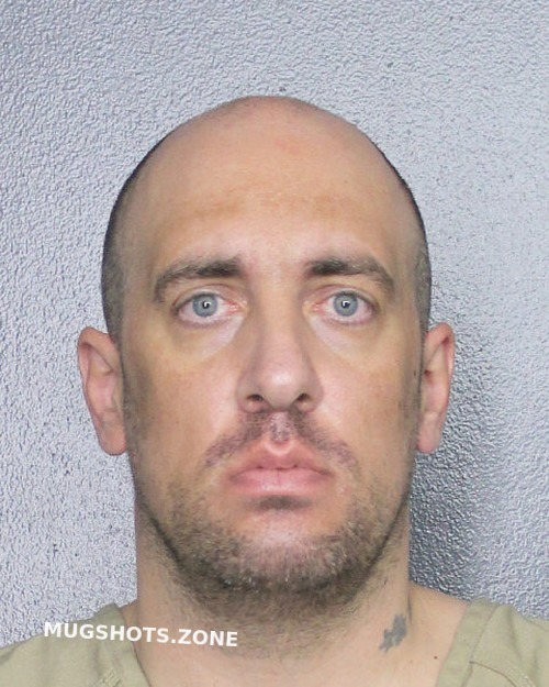 FONDO STEVEN 11/19/2021 - Broward County Mugshots Zone