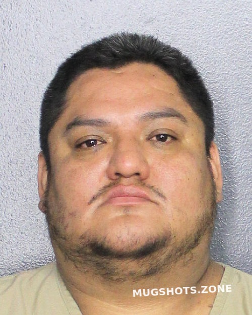 FLORES EDUARDO 11/26/2021 - Broward County Mugshots Zone