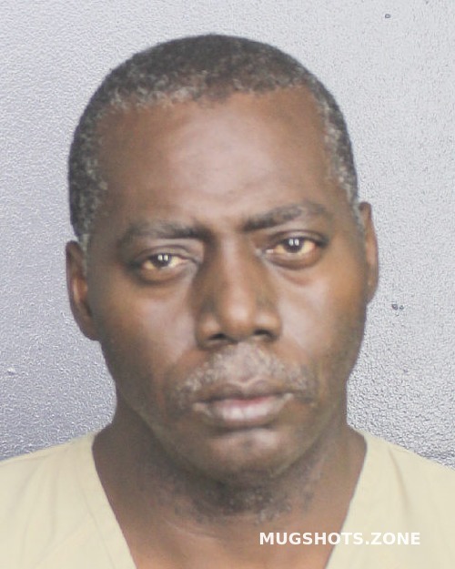 CURRY REGINALD LAMAR 12/01/2021 - Broward County Mugshots Zone