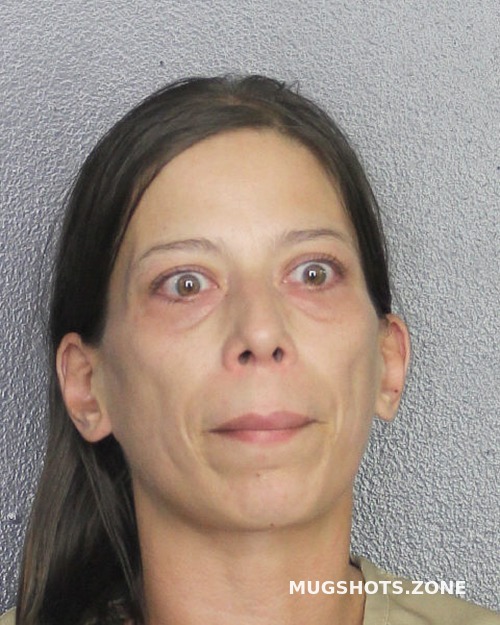 ROLON VERONICA 12/26/2021 - Broward County Mugshots Zone