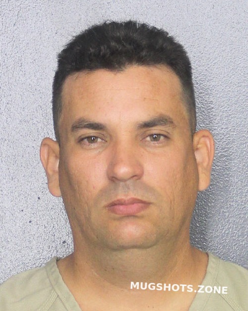 ALVAREZ LEAL YANDRY 01/02/2022 - Broward County Mugshots Zone