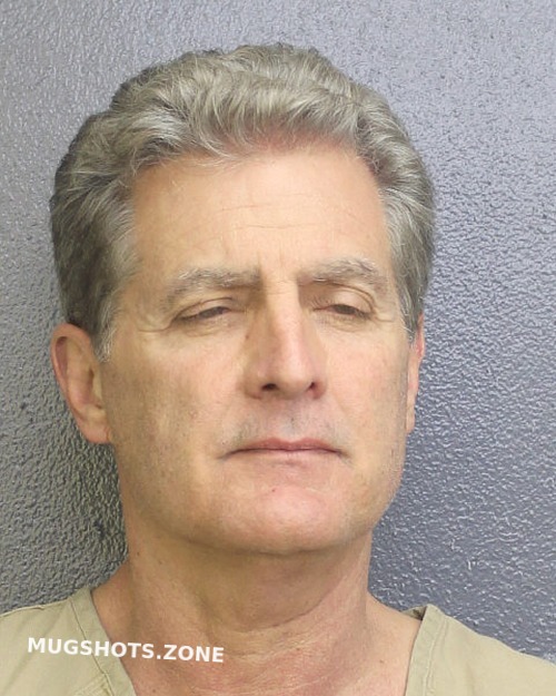 HITT MICHAEL 01/10/2022 - Broward County Mugshots Zone