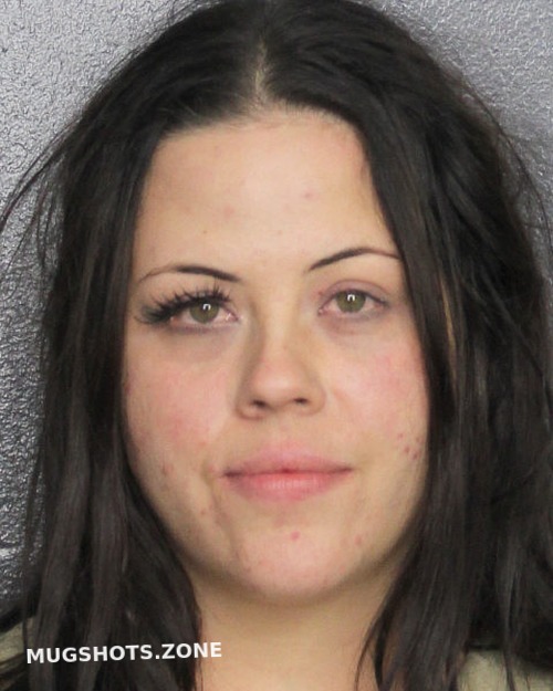 PEREZ YISEL 01/30/2022 - Broward County Mugshots Zone