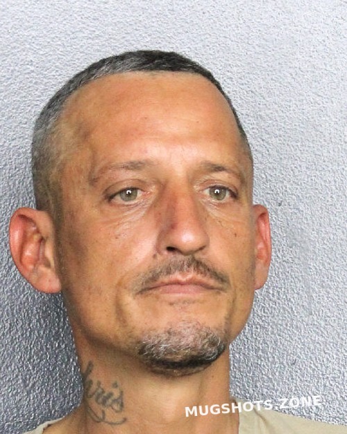 CAMERUCCI CHRISTOPHER GLENN 03/22/2022 - Broward County Mugshots Zone