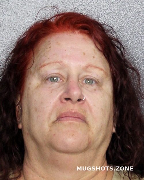 BLAZER TRACEY R 05/04/2022 - Broward County Mugshots Zone