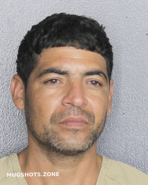 SUAREZ PEREZ LUIS A 06/22/2022 - Broward County Mugshots Zone