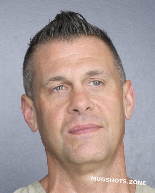 DOWLING JOSHUA TRAVIS 07/21/2022 - Broward County Mugshots Zone