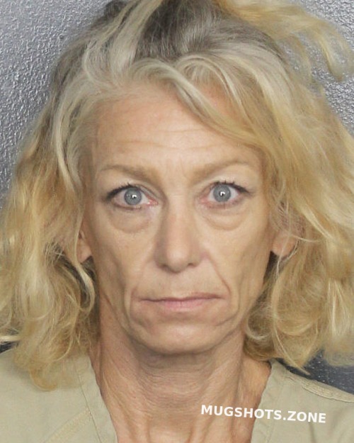 TARSY TARA MARIE 08/19/2022 - Broward County Mugshots Zone