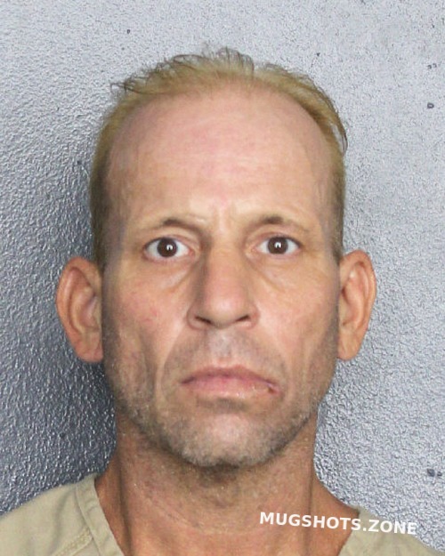 WALTERS MICHAEL DAVID 08/27/2022 - Broward County Mugshots Zone