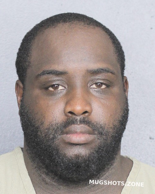 CURRY WAYNE BERTRAM 09/25/2022 - Broward County Mugshots Zone