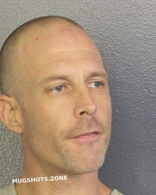 COVIELLO MATTHEW MICHAEL 10/09/2022 - Broward County Mugshots Zone