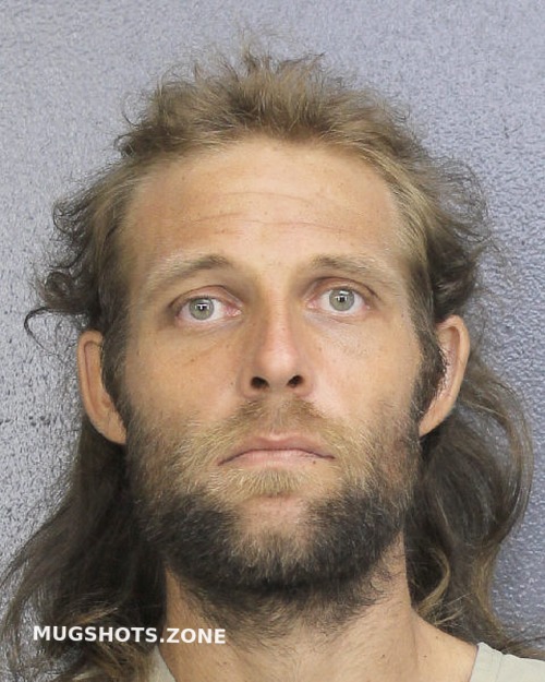DIVITO KROPKE ANTHONY 10/25/2022 - Broward County Mugshots Zone