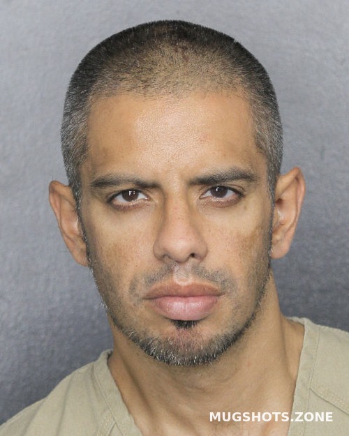 MORA SERGIO REMIGIO 10/25/2022 - Broward County Mugshots Zone