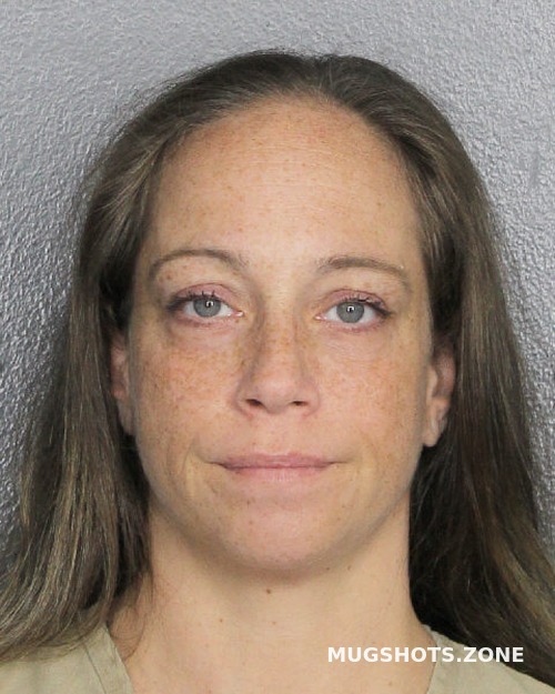 FERNANDEZ RUTH 10/26/2022 - Broward County Mugshots Zone