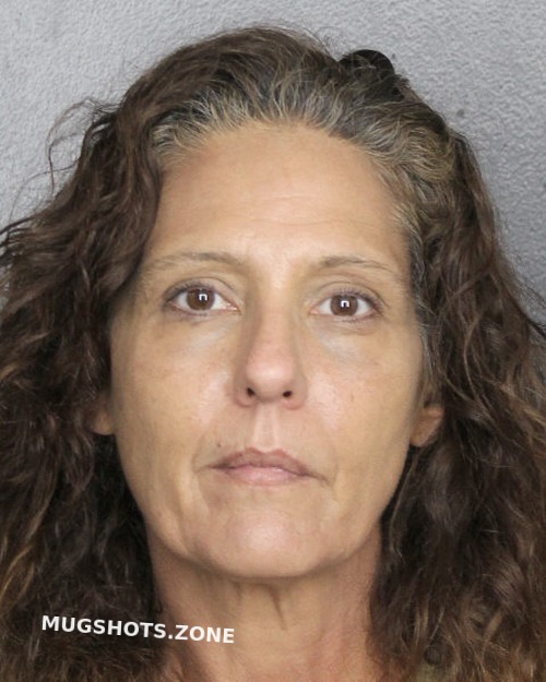 TARDIF LAUREN LEE 11/01/2022 - Broward County Mugshots Zone