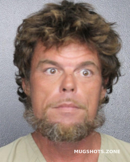 STONE CHRISTOPHER L 11/01/2022 - Broward County Mugshots Zone