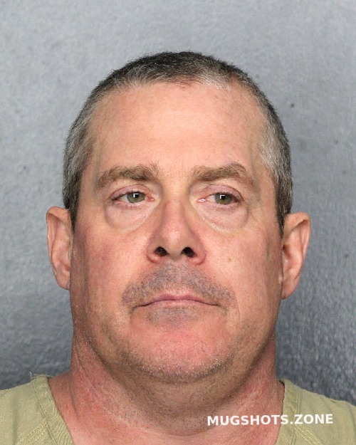 MUZZY DAVID SCOTT 11/18/2022 - Broward County Mugshots Zone