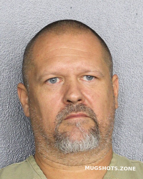 GULOMB CHRISTOPHER ALLEN 11/28/2022 - Broward County Mugshots Zone