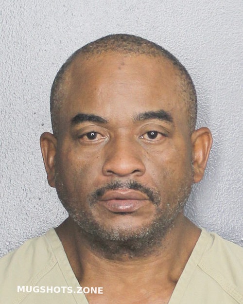 REYNOLDS ONEIL DONOVAN 12/06/2022 - Broward County Mugshots Zone